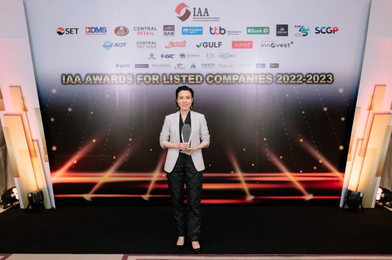 KISS received Outstanding CEO from IAA Awards 2022 | Rojukiss International